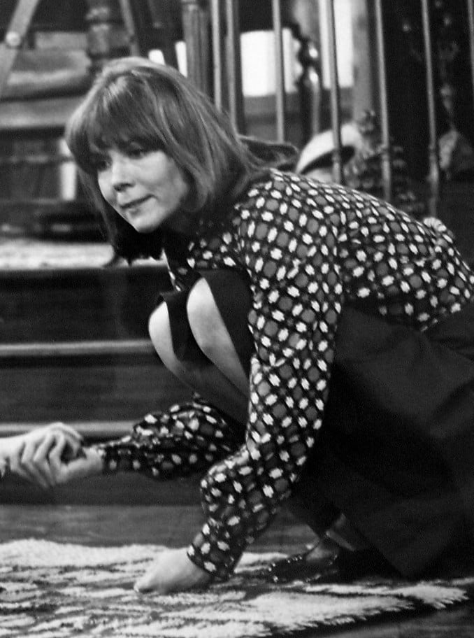 Birth Chart Diana Rigg (Cancer) - Zodiac Sign Astrology