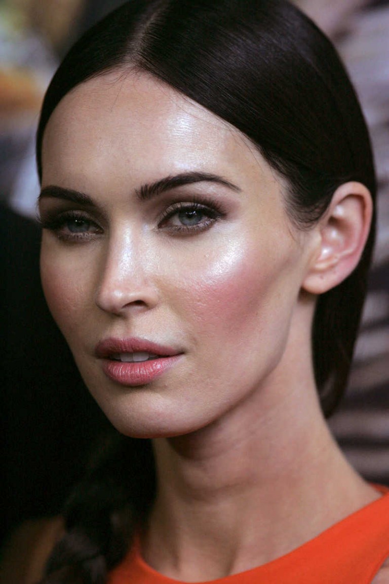 Birth Chart Megan Fox (Taurus) - Zodiac Sign Astrology